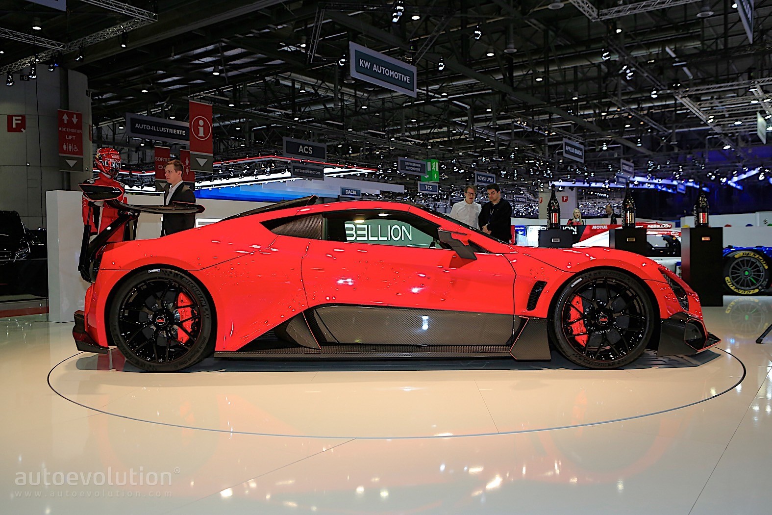 The First Active-Wing Car to Appear in Geneva Show! | News - QMotor
